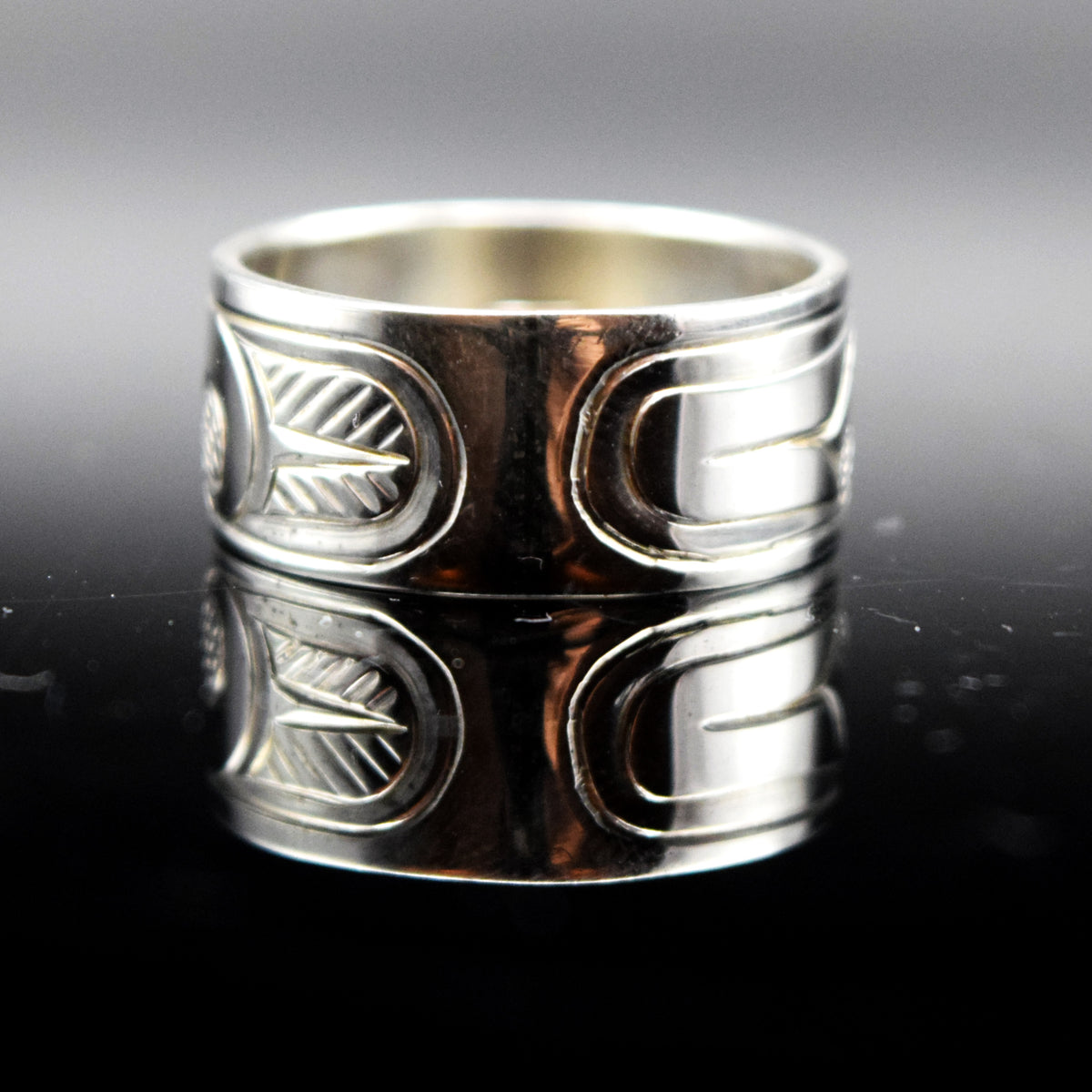 Hummingbird First Nation Ring – Two Feathers Brighton